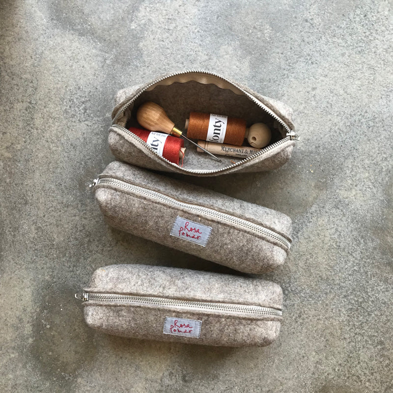 Wool felt pencil case – Retrosaria